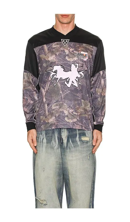 【JADED LONDON】Resident Hockey Camo Top Jaded London Tree Camo Resident Hockey Camo Top | Urban Outfitters UK